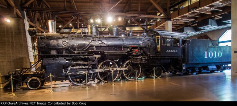 California State Railroad Museum to restore AT&SF #1010 to operation ...